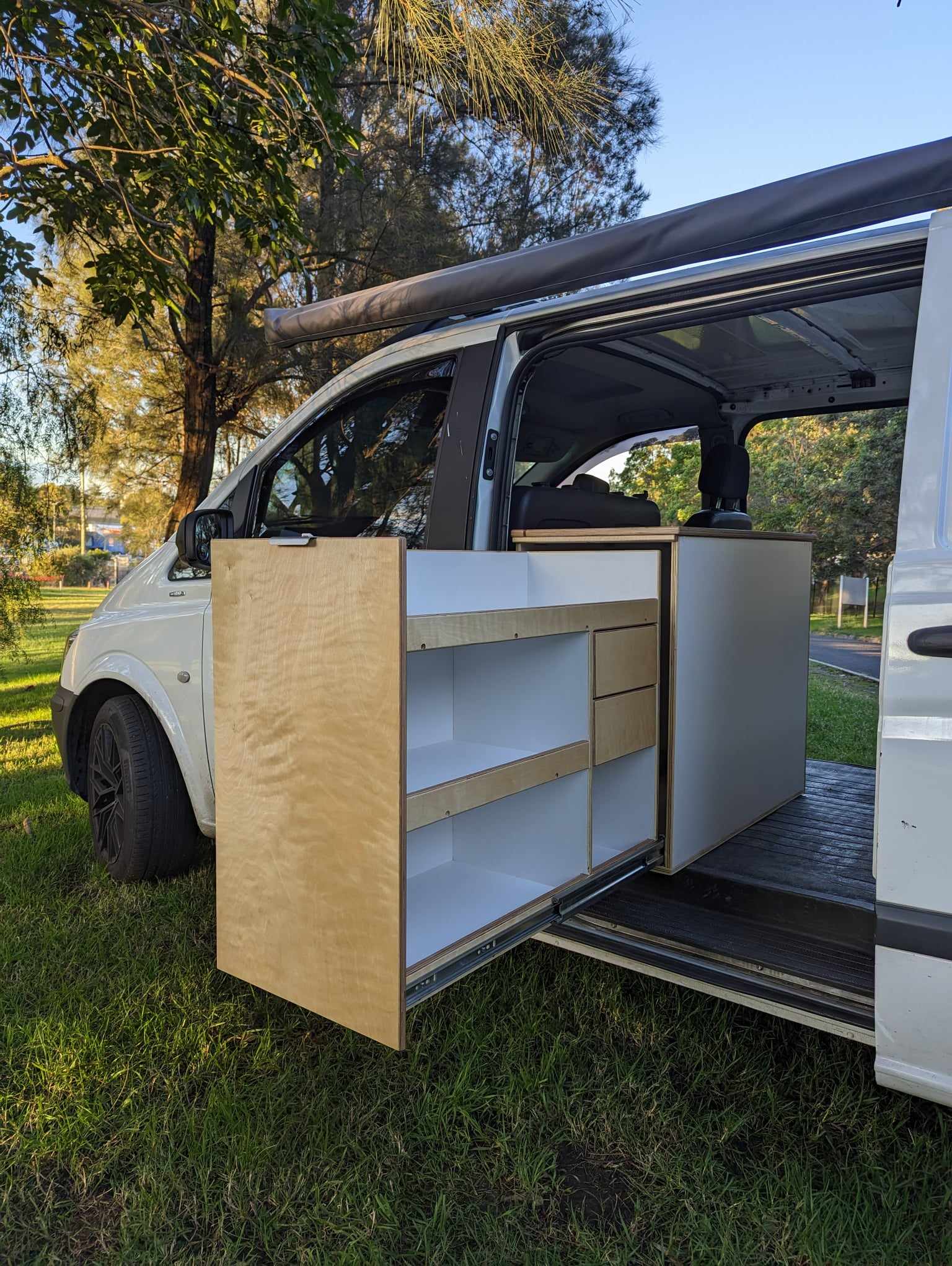 2012 Mercedes Vito Custom Project – Custom Van Fitouts