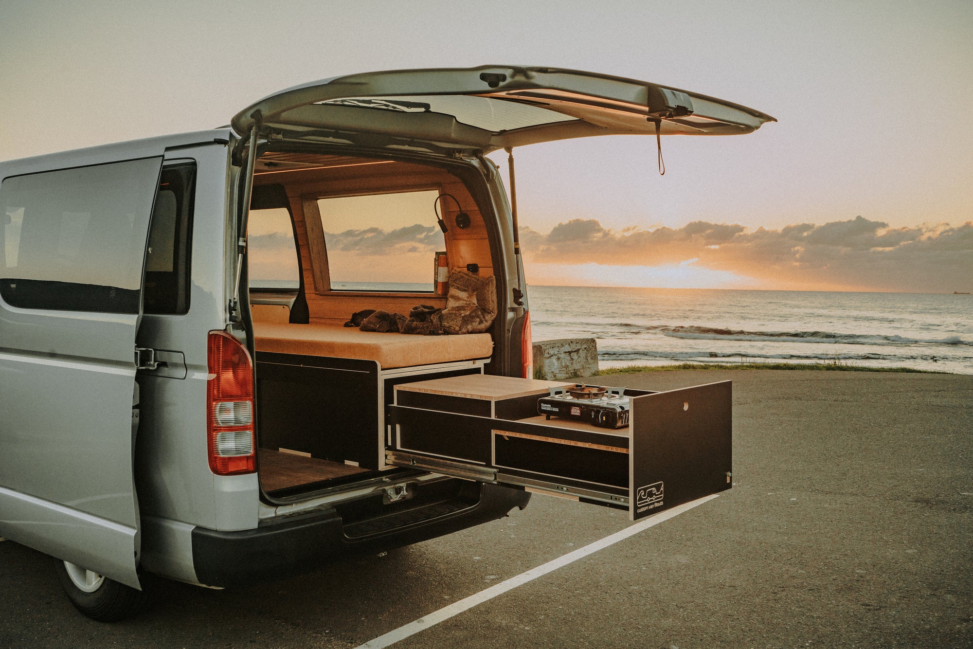 2016 Toyota Hiace 4x4 Custom Project – Custom Van Fitouts