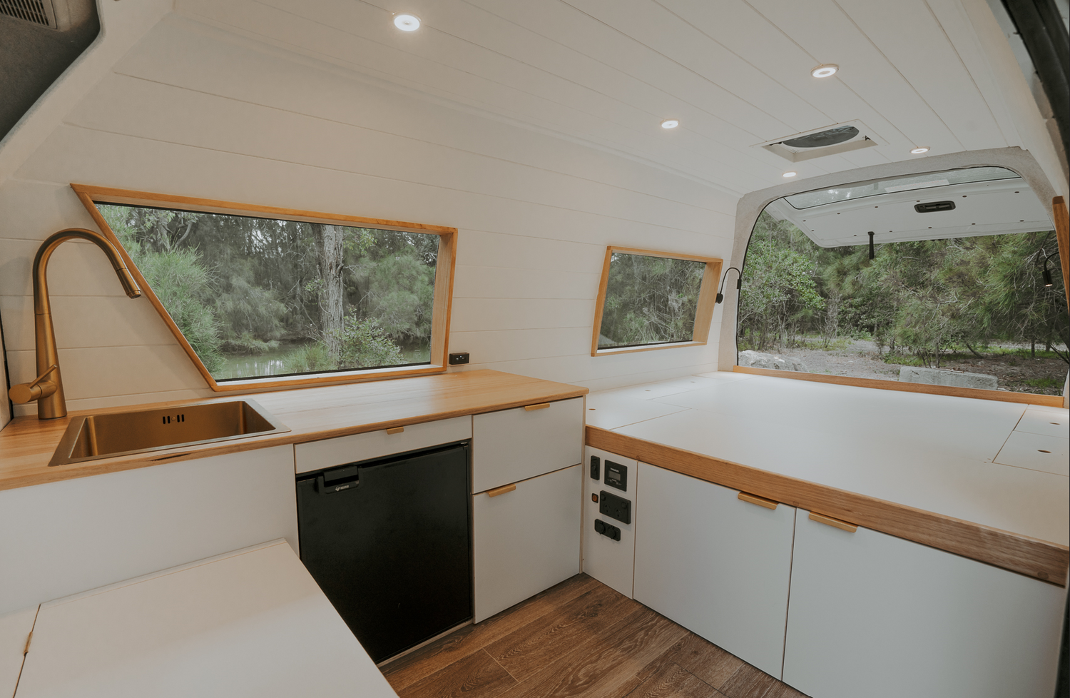 2014 Toyota Hiace SLWB Project – Custom Van Fitouts